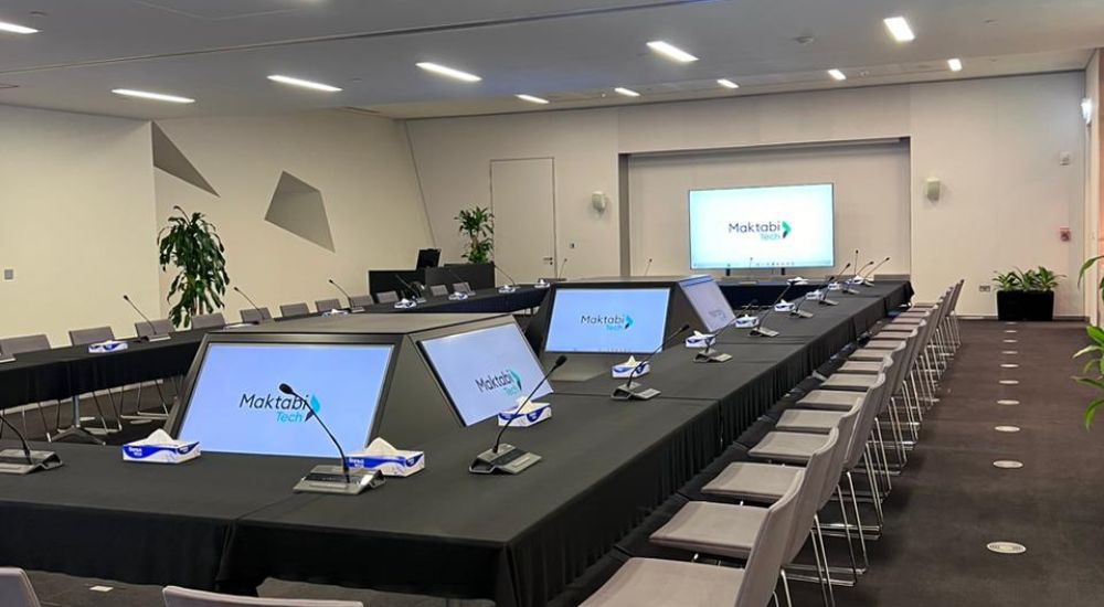 Smart Meeting Rooms - MaktabiTech